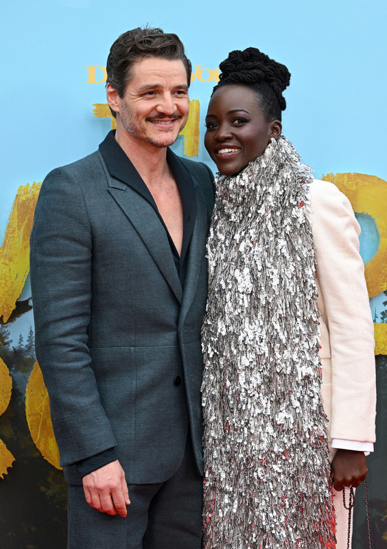 Pedro Pascal 060 — Postimages