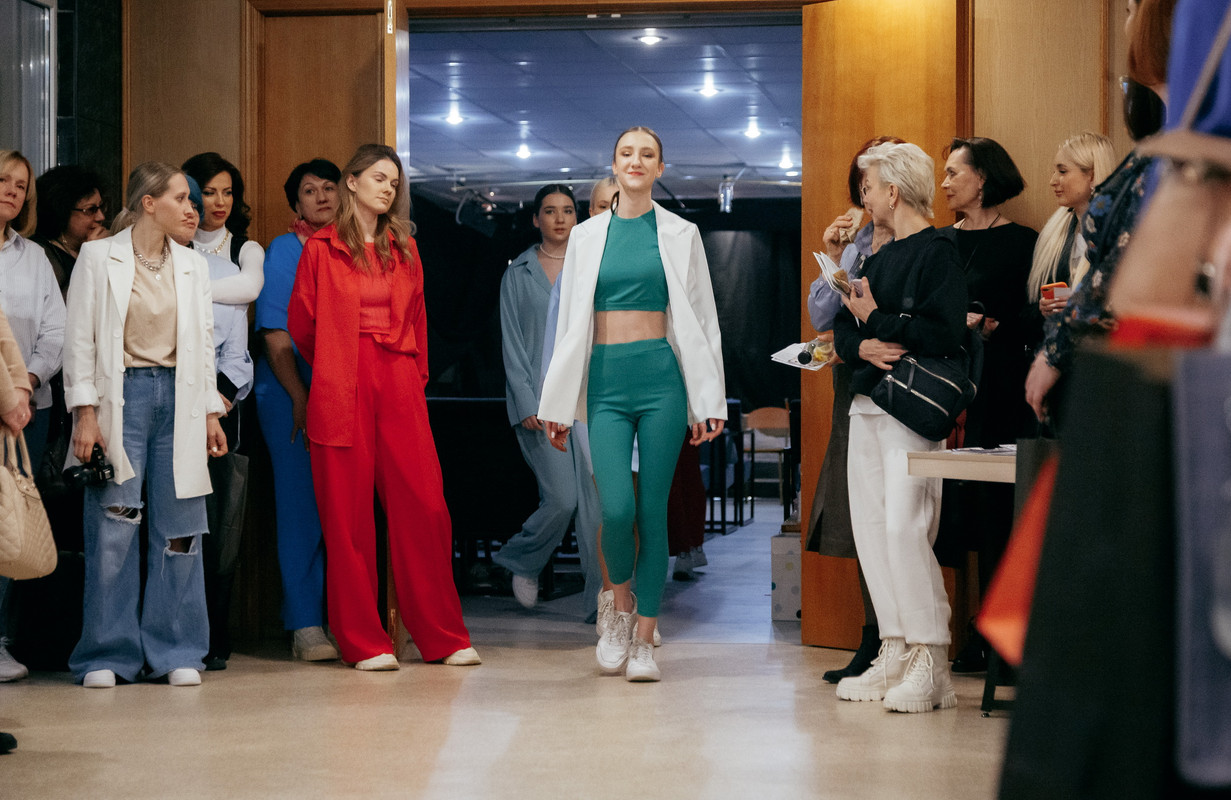 0365 2022 04 09 1 DX DMR 0843 — Postimages