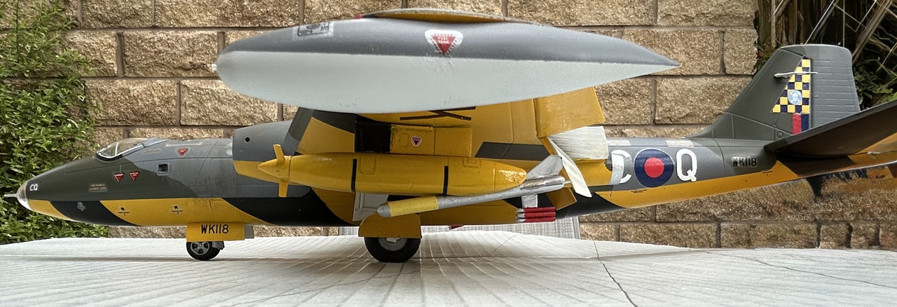 EE Canberra TT.18, WK118/CQ, No. 100 Sqn, RAF Wyton, 1986 - Ready for ...