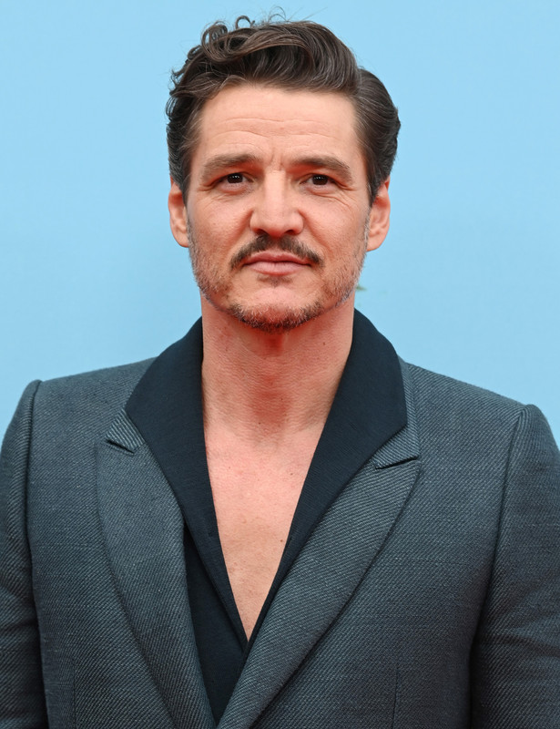 Pedro Pascal 104 — Postimages