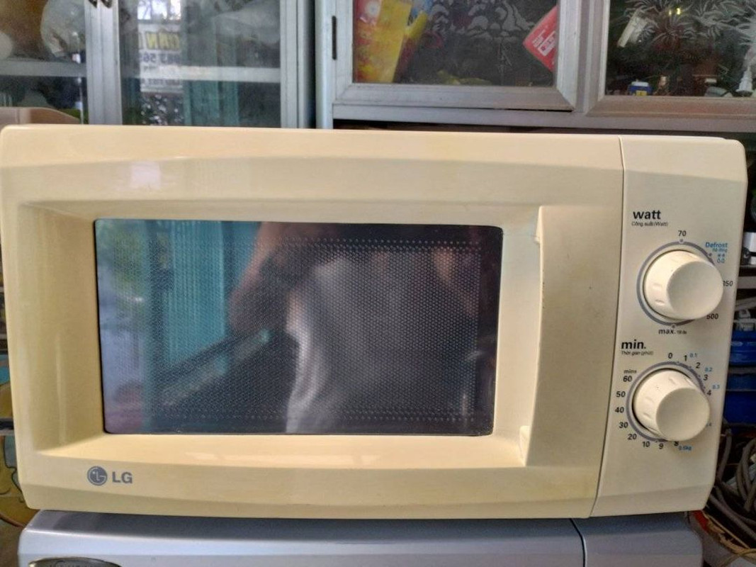 LG CƠ — Postimages