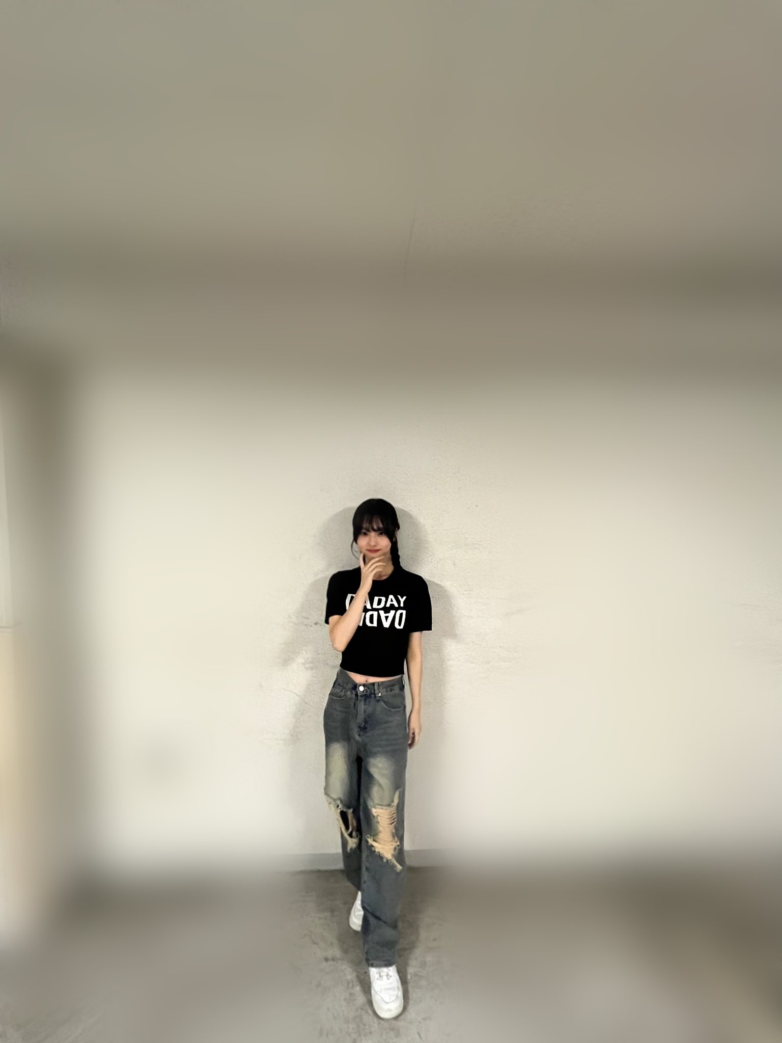 F5qcqghb MAA9 B u — Postimages