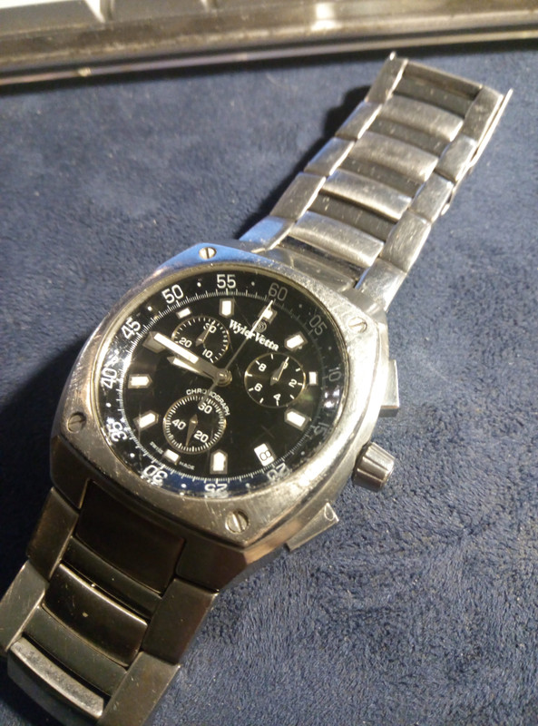 Camera ZOOM 20180108204617496 — Postimages