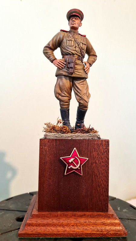 Trumpeter 1/16 WWII Soviet officer (volume 1) - Figure Ready for ...