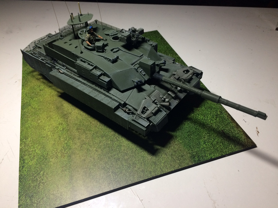 1/35 RFM Challenger 2 TES - Ready for Inspection - Armour ...