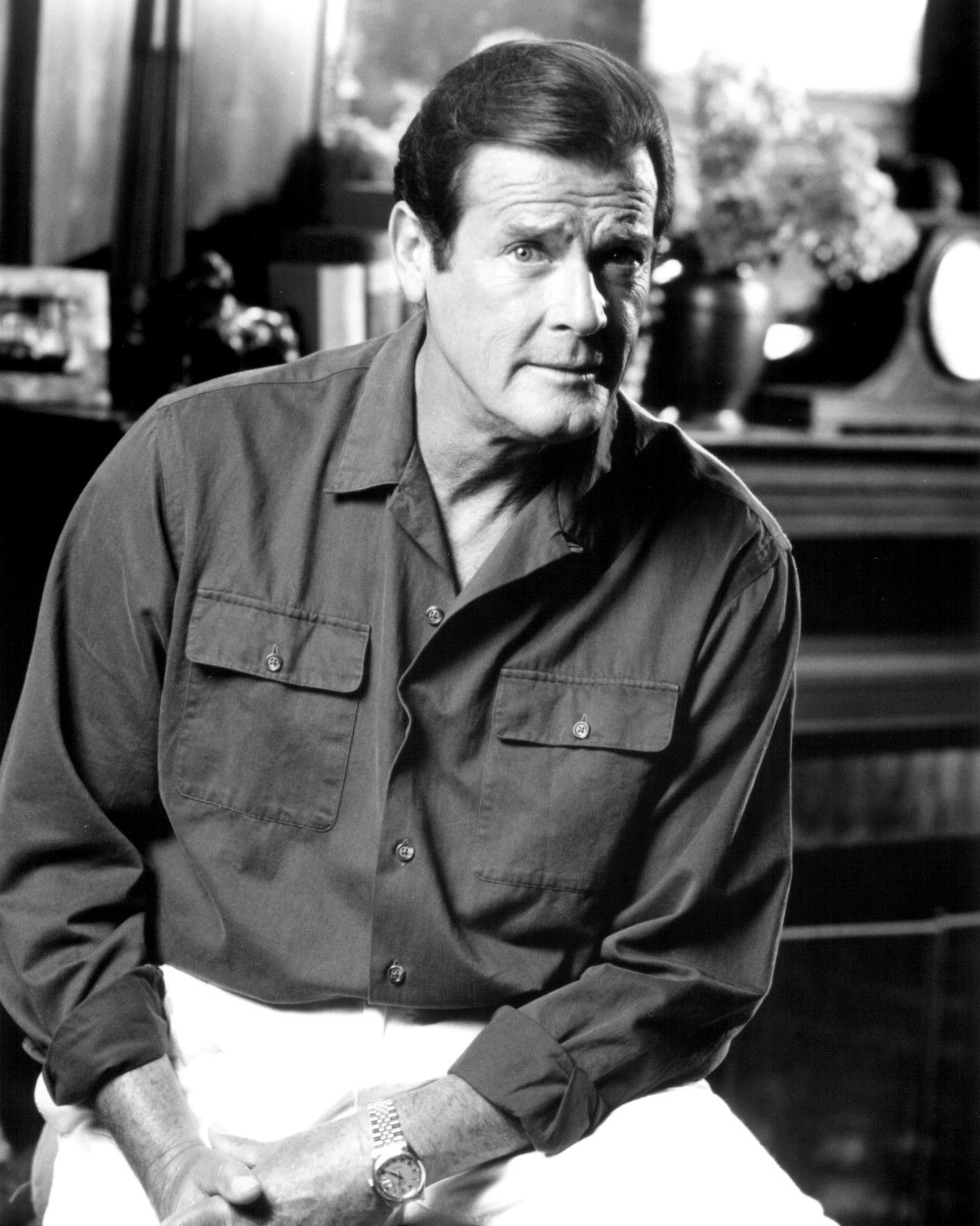 roger moore c27 — Postimages