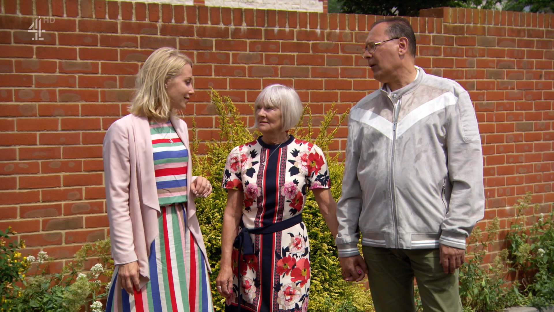 A Place in the Sun Home or Away 20201026 15001600 ts snapshot 00 06 47 797 — Postimages