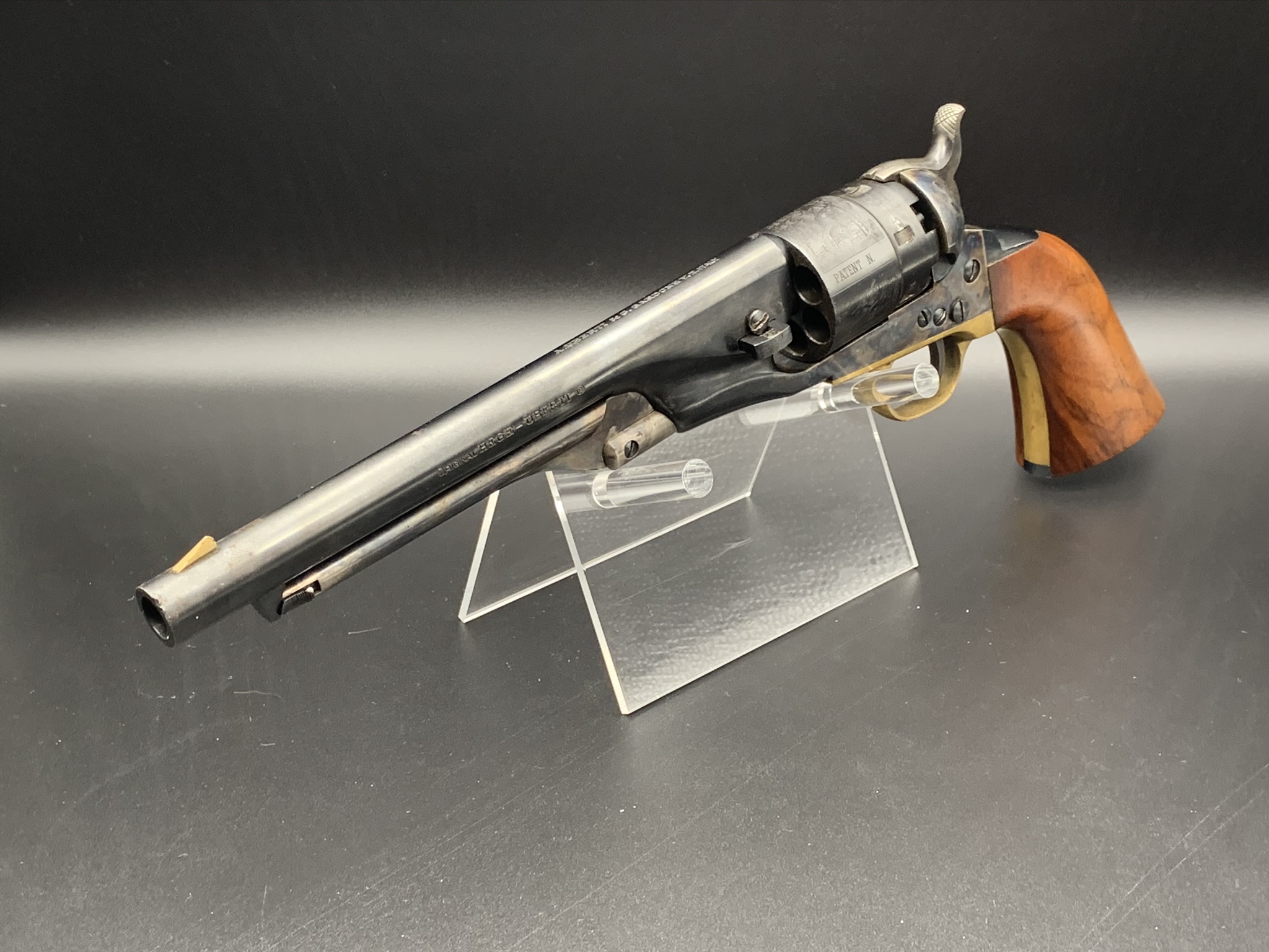 Colt 1860 Uberti — Postimages
