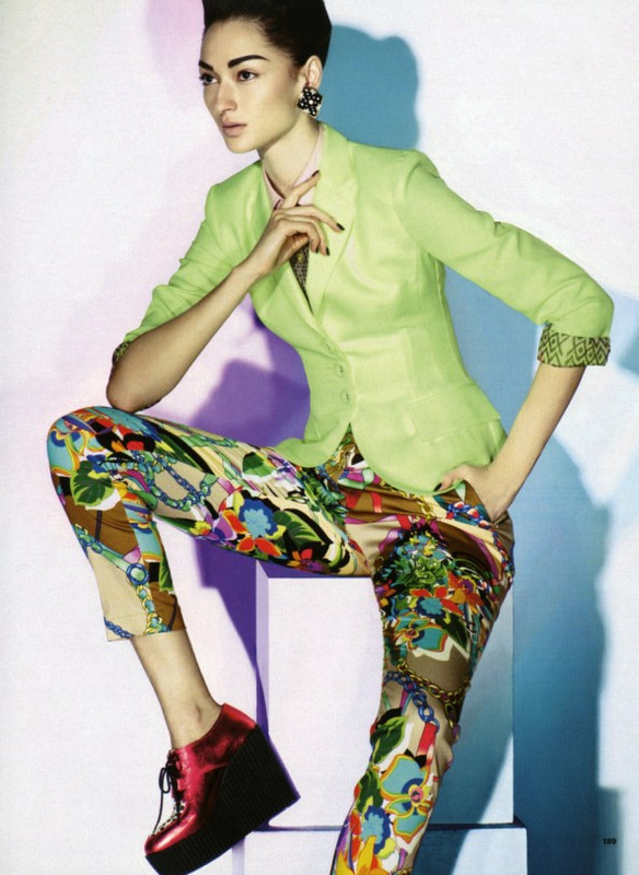 Glamour Italia Fevereiro2012 Bruna Tenorio ph Fabio — Postimages