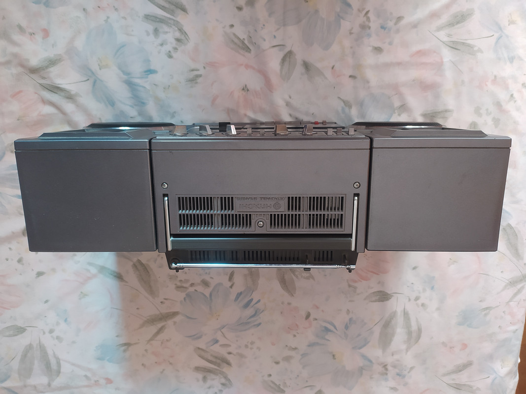 Hitachi top — Postimages