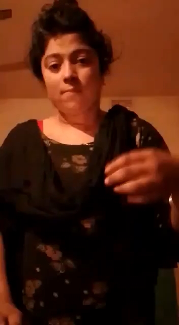 Bangladeshi Unsatisfied Married Bhabi Fingering