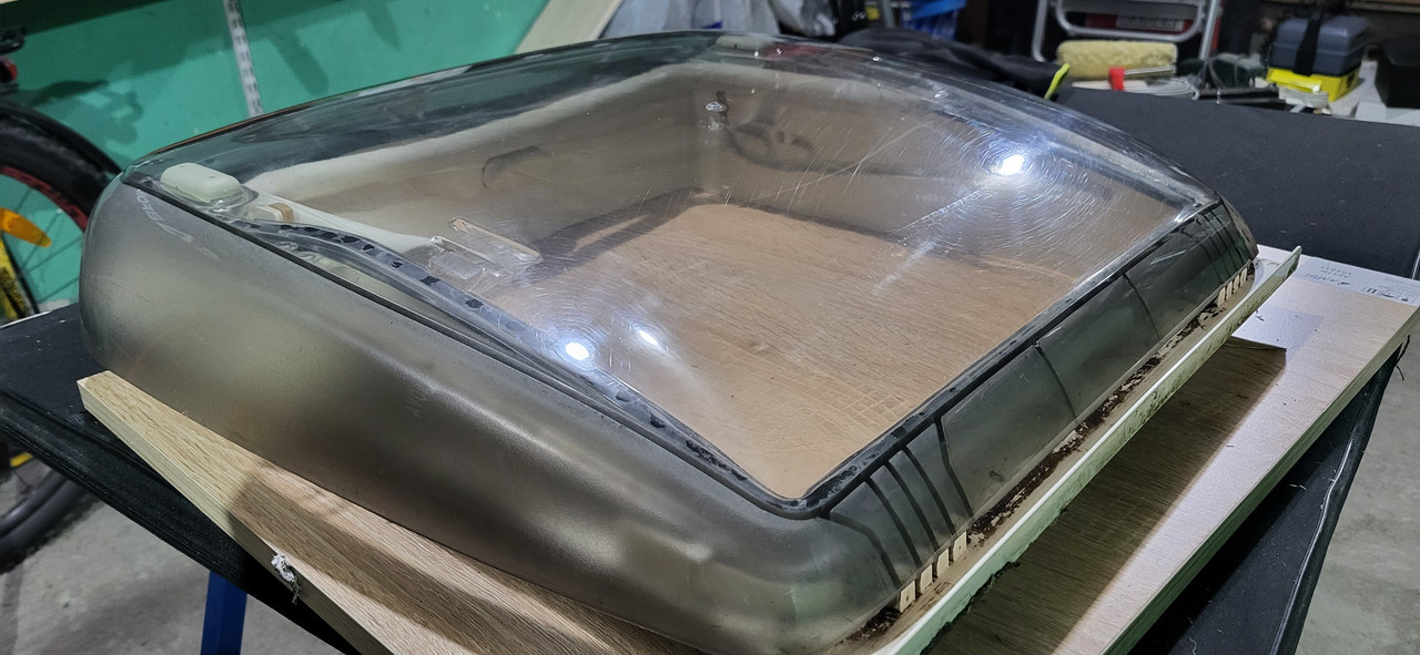 люк 1 — Postimages