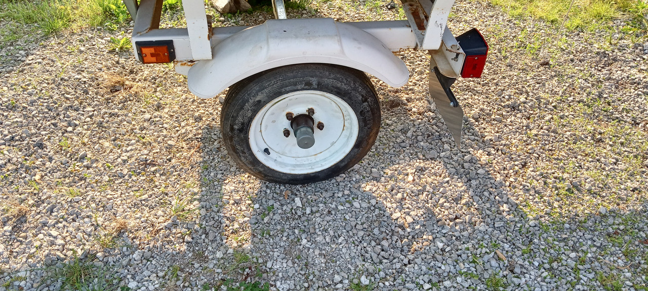 trailer tire 5 23 23 — Postimages