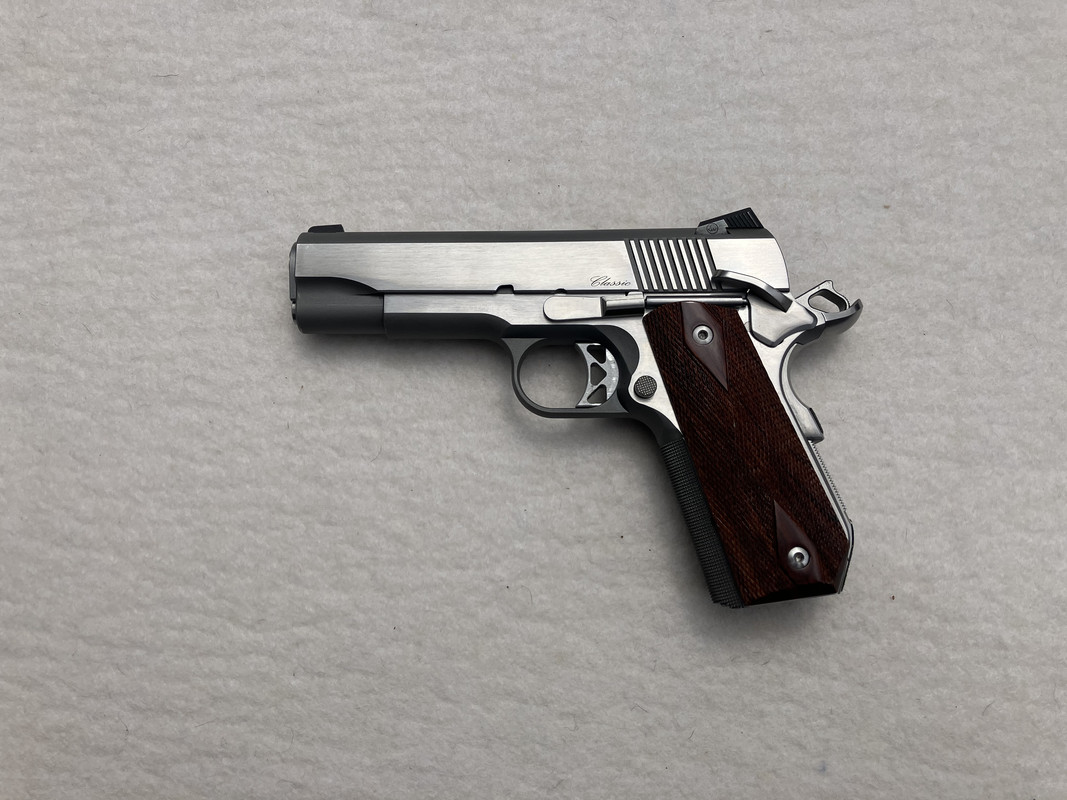 SOLD - Dan Wesson Commander Classic .45 Bobtail 1911 Los Angeles ...
