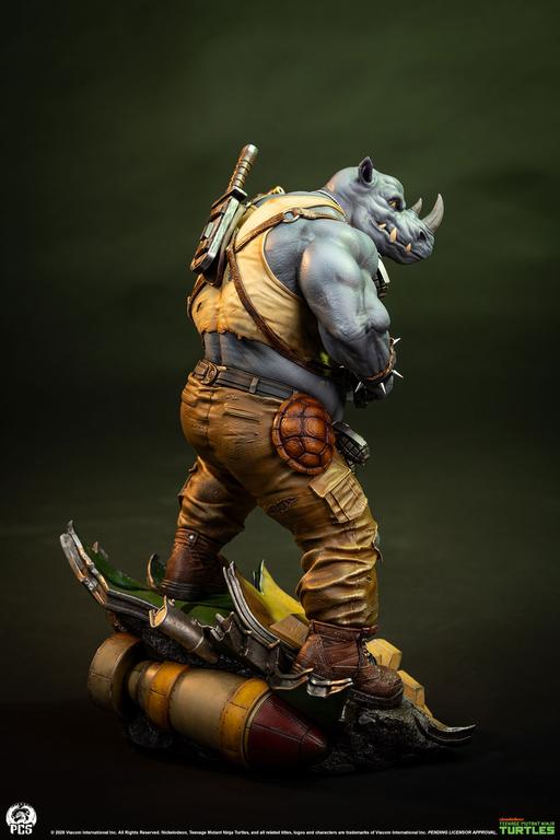 Premium Collectibles Studio : TMNT Legends - Rocksteady 1/3 Scale Statue