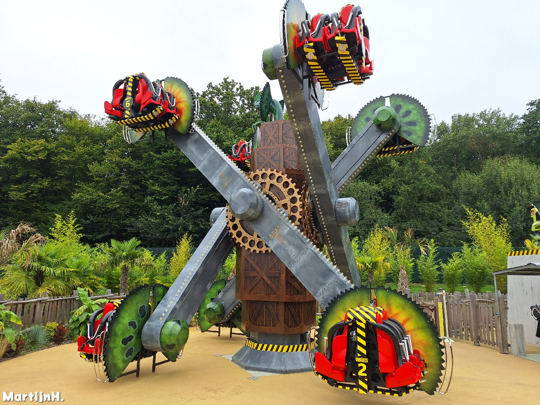 Nebulaz - Parc Saint Paul (FR) - polypweb.eu