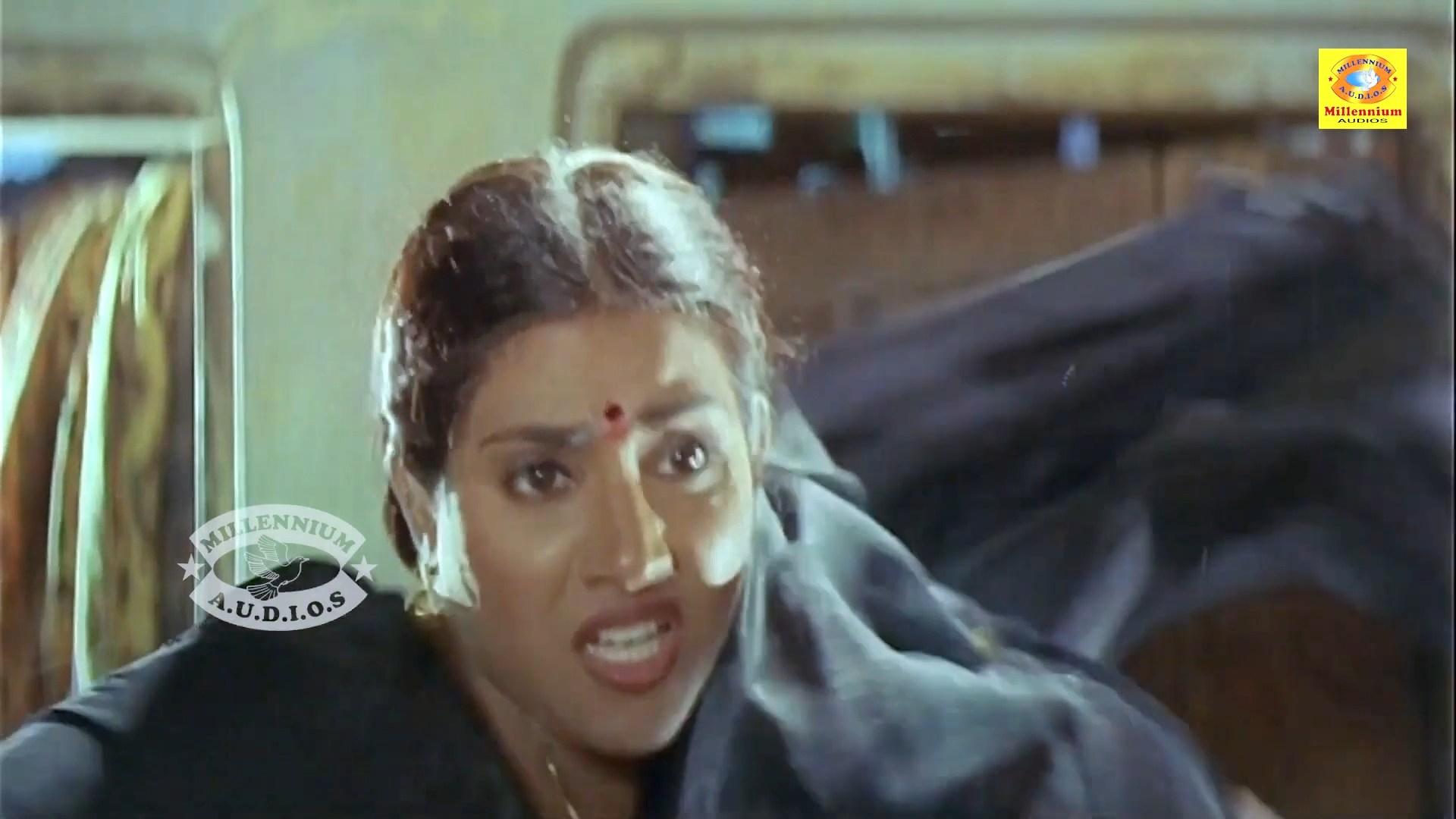 Vani Vishwanath Molesting Scene Showing Big Deep Navel and Boobs mp4 snapshot 01 14 136 — Postimages