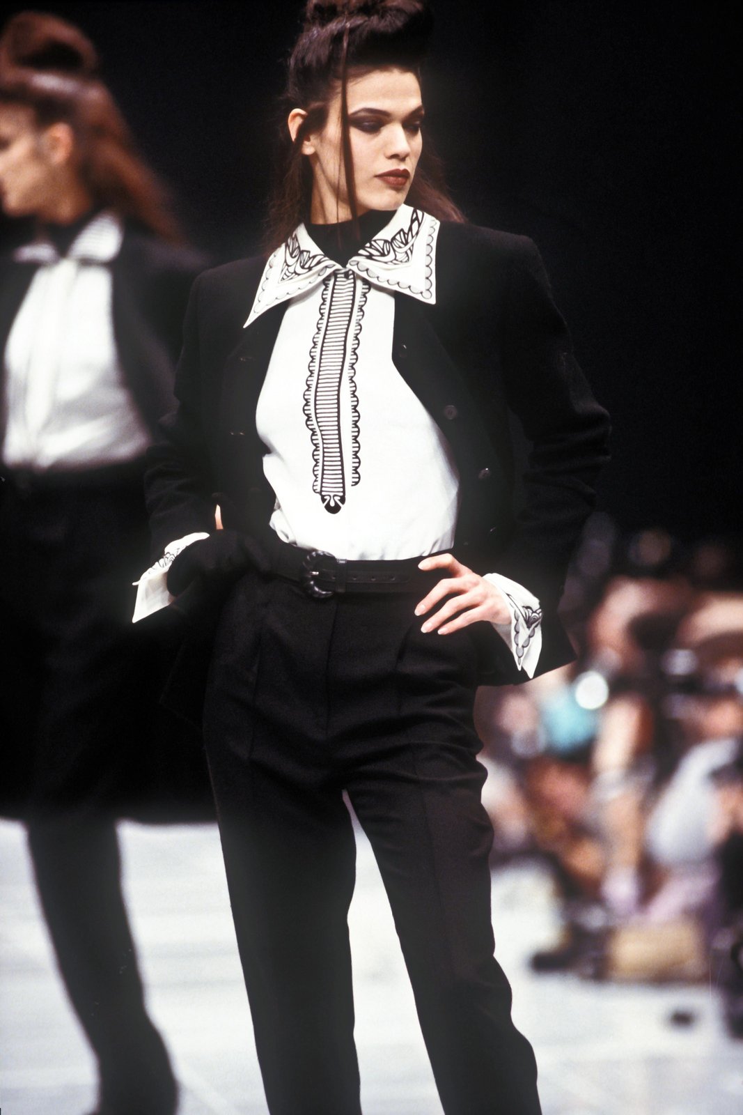 Fashion Classic: Gianni VERSACE Fall/Winter 1986 | The Internet's ...