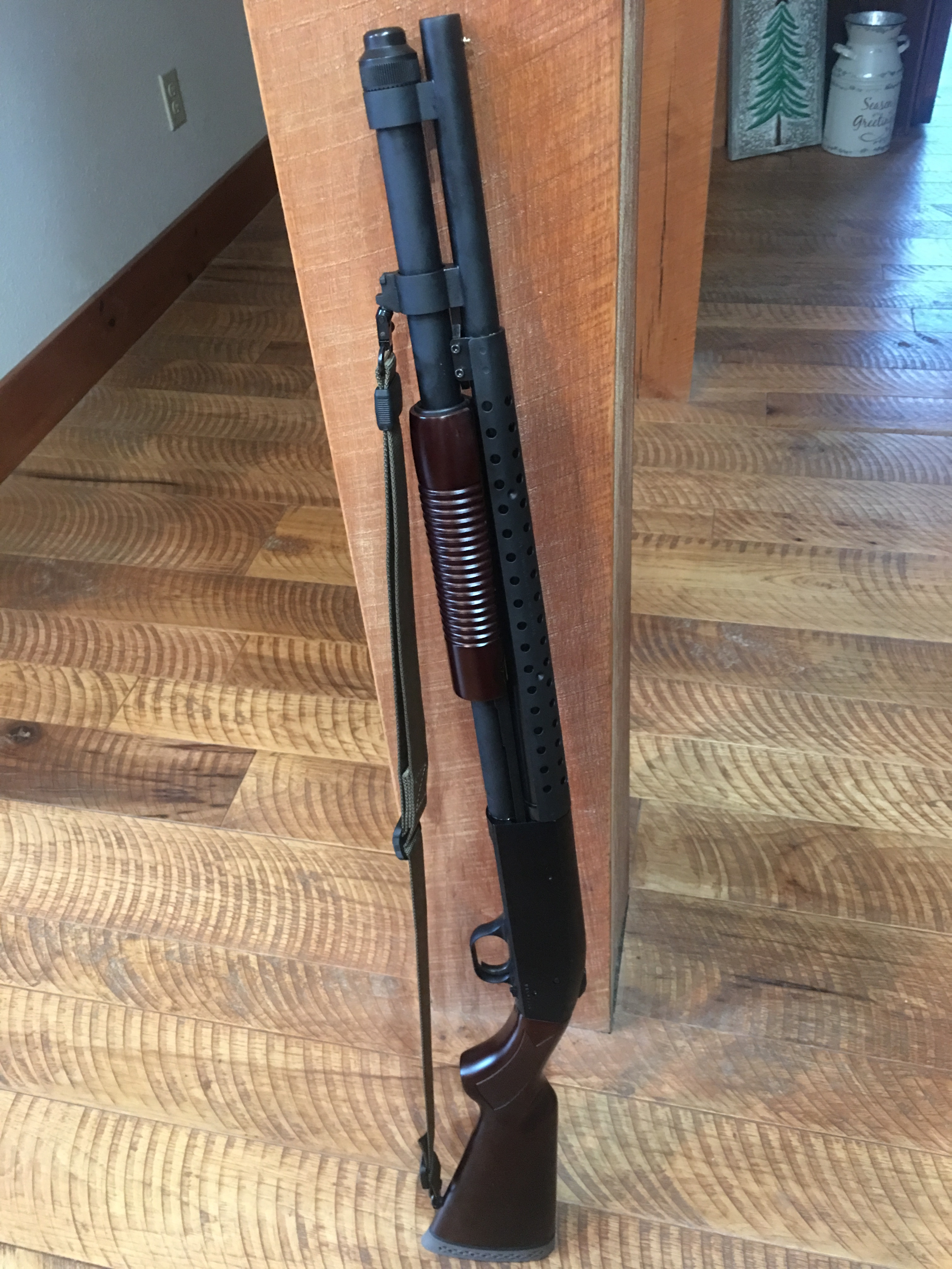 A few questions about the different Mossberg 590 Retrograde variations ...