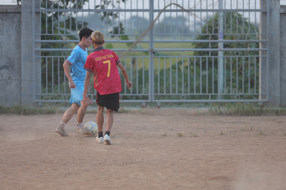 LAM 4720 — Postimages