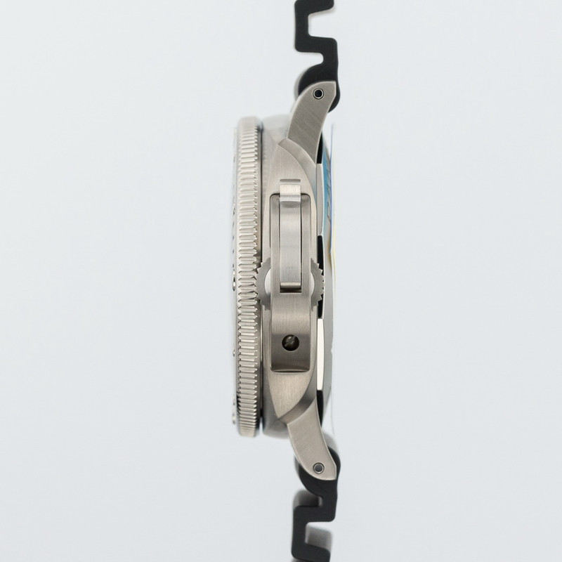 Panerai Submersible 47 ref PAM02305 6 — Postimages