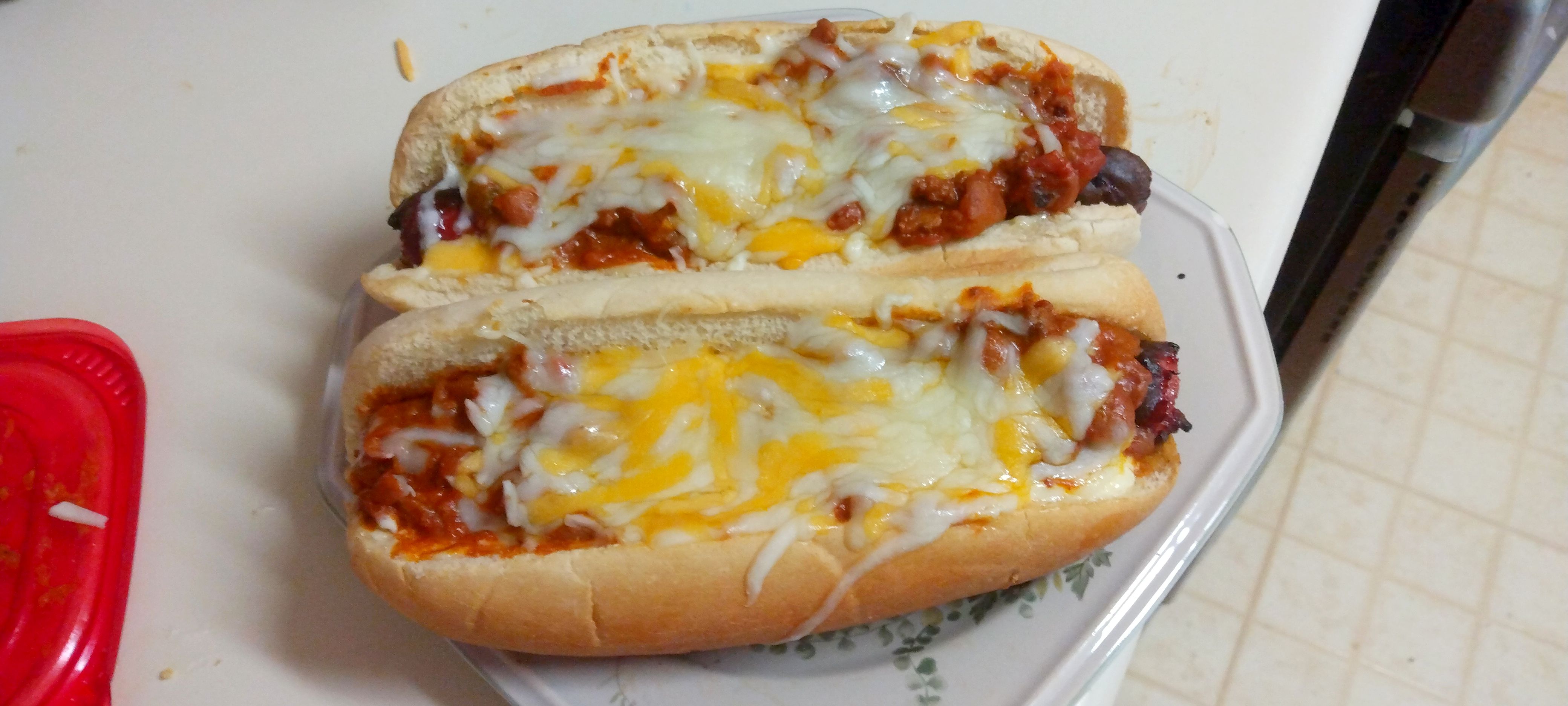 Chilli Dogs Martins Hogie Rolls — Postimages