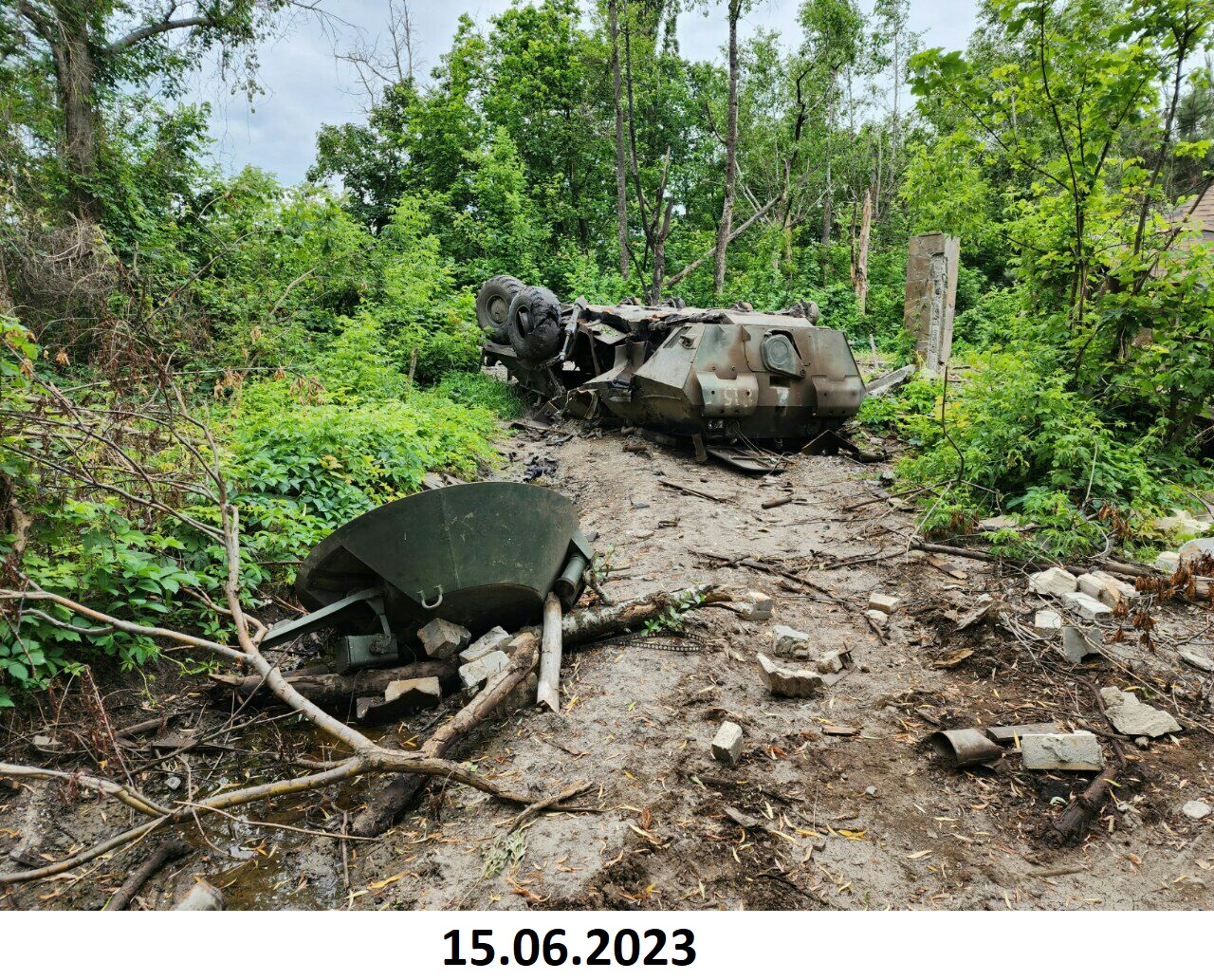 1025 btr80 destr 15 06 23 — Postimages