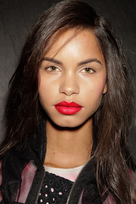 backstage tufiduek spfw verao2013 34 — Postimages