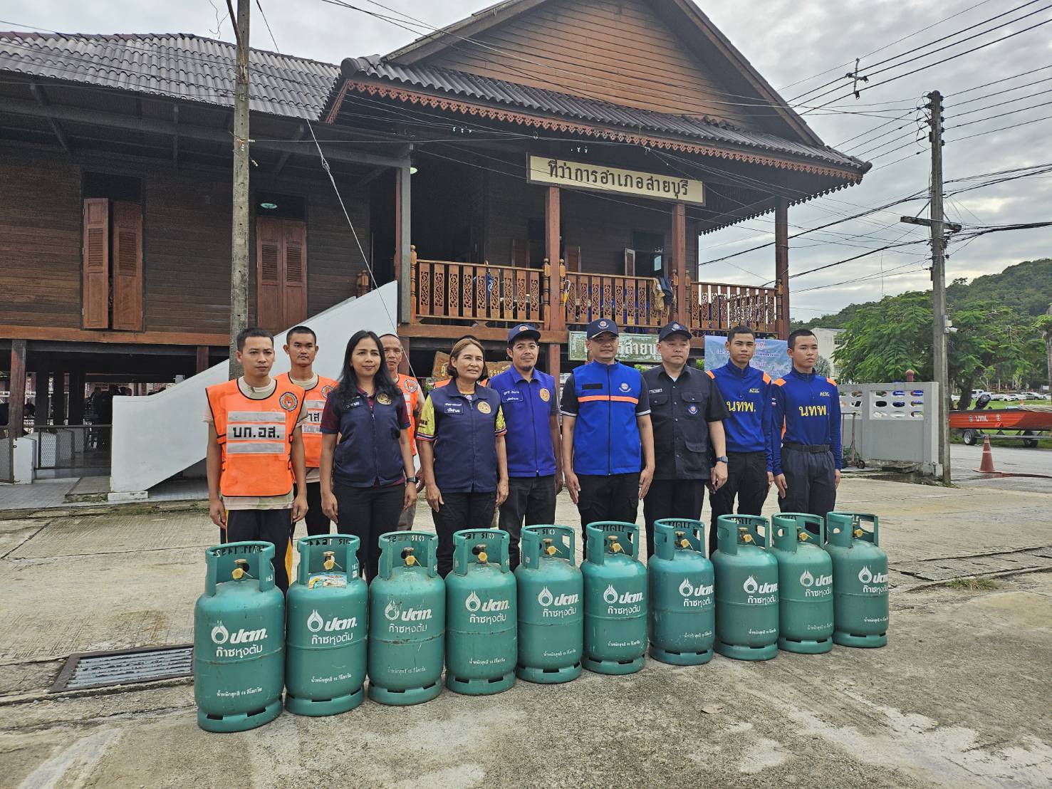 1876899 0 — Postimages