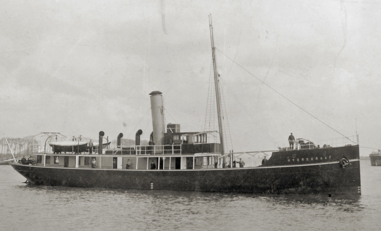 The Ship Model Forum • View topic - Building SMS Vulkan (sub-rescue ...