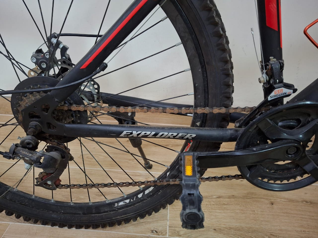 mechanical - Help a newbie with fixing a bike! - Bicycles Stack Exchange