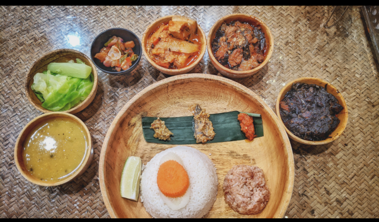 Assamese Non-Veg(Pork) Thali. : r/IndiaSpeaks