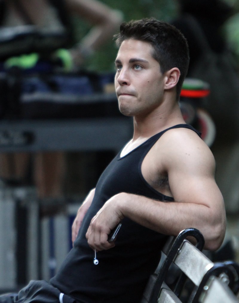 dean geyer 1359551102 — Postimages