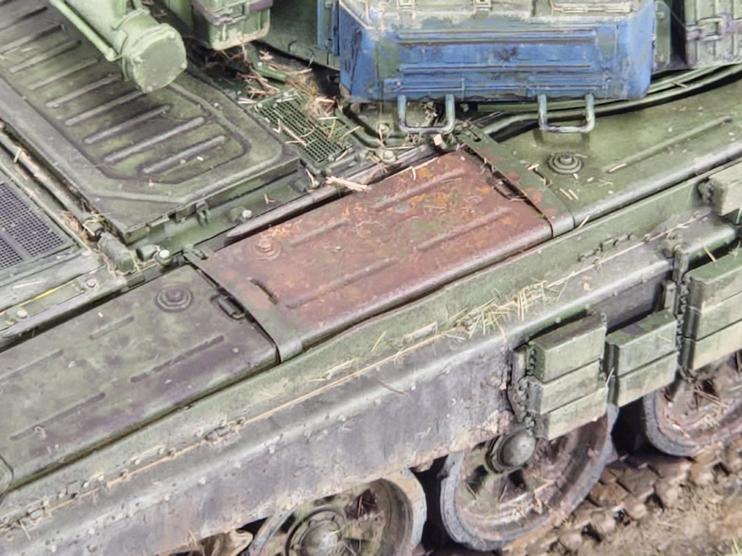 Captured T-72B1 with KTM-6 and ERA armour. - Ready for Inspection ...
