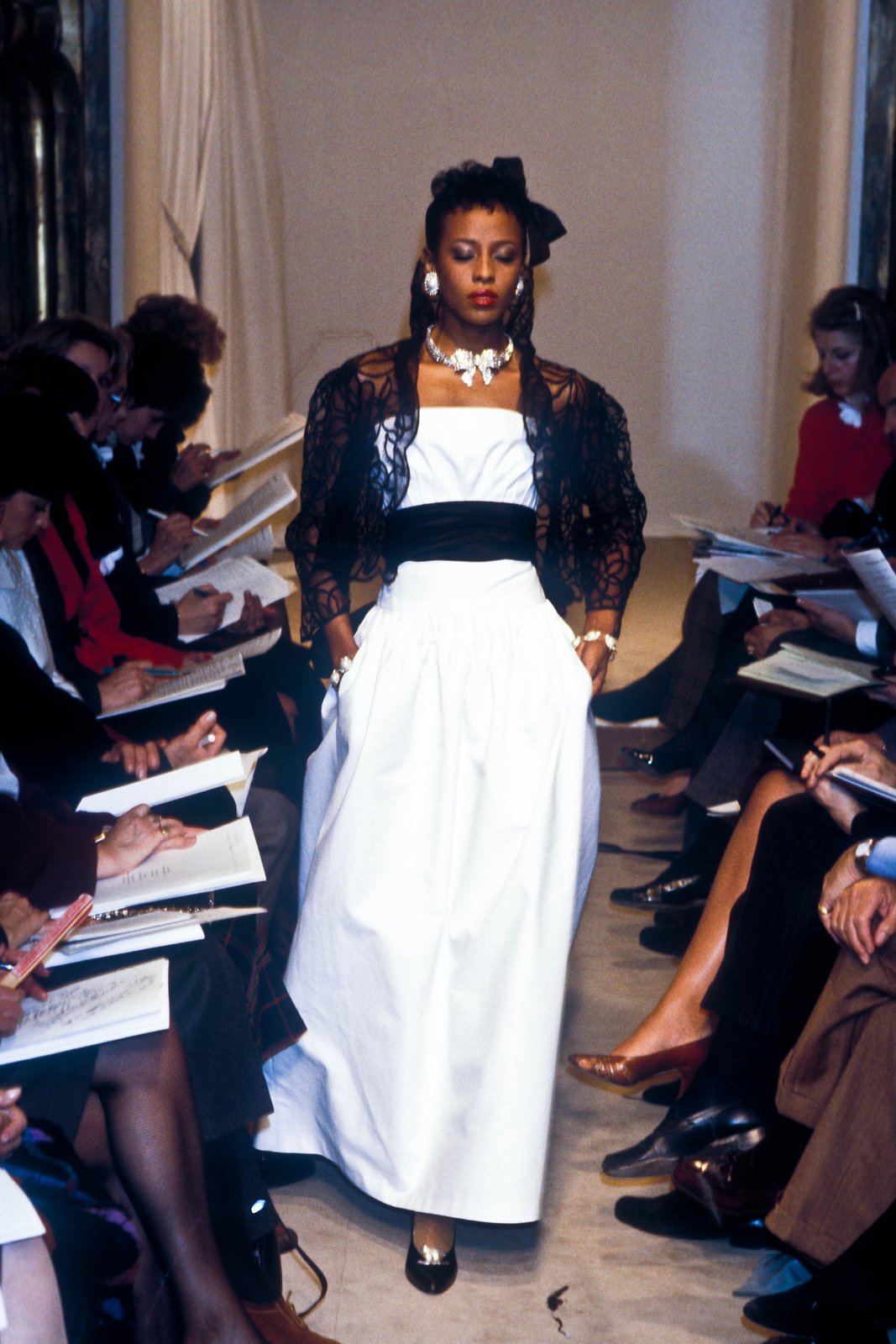 Fashion Classic: CHANEL Haute Couture Fall/Winter 1982 | Lipstick Alley