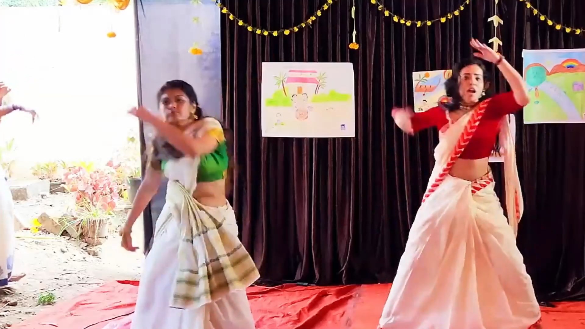 Malayali Grils Sexy Navel Slips While Dancing In Kerala Saree Mp4 Snapshot 00 58 543 — Postimages