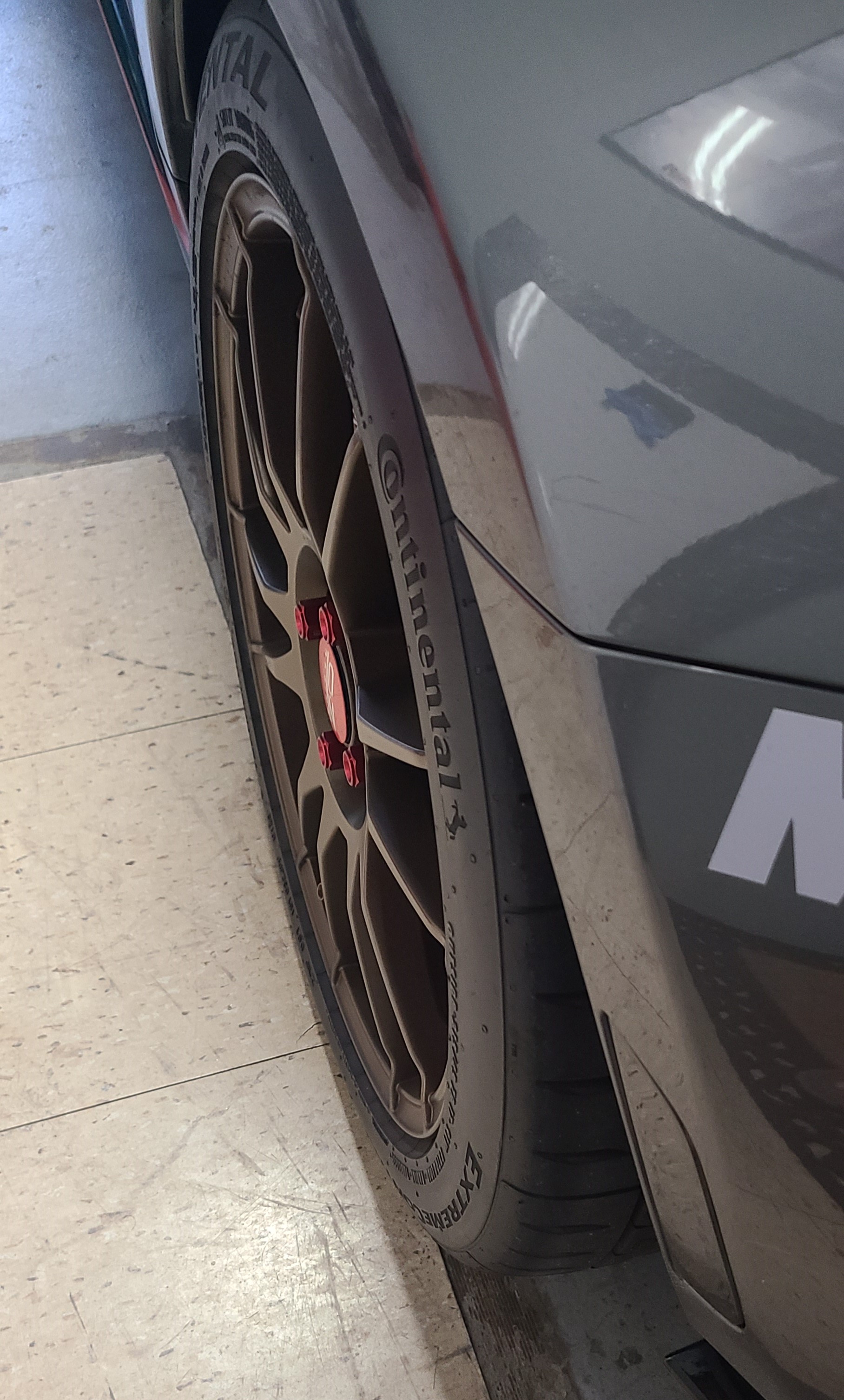 tire wall pic 1 — Postimages