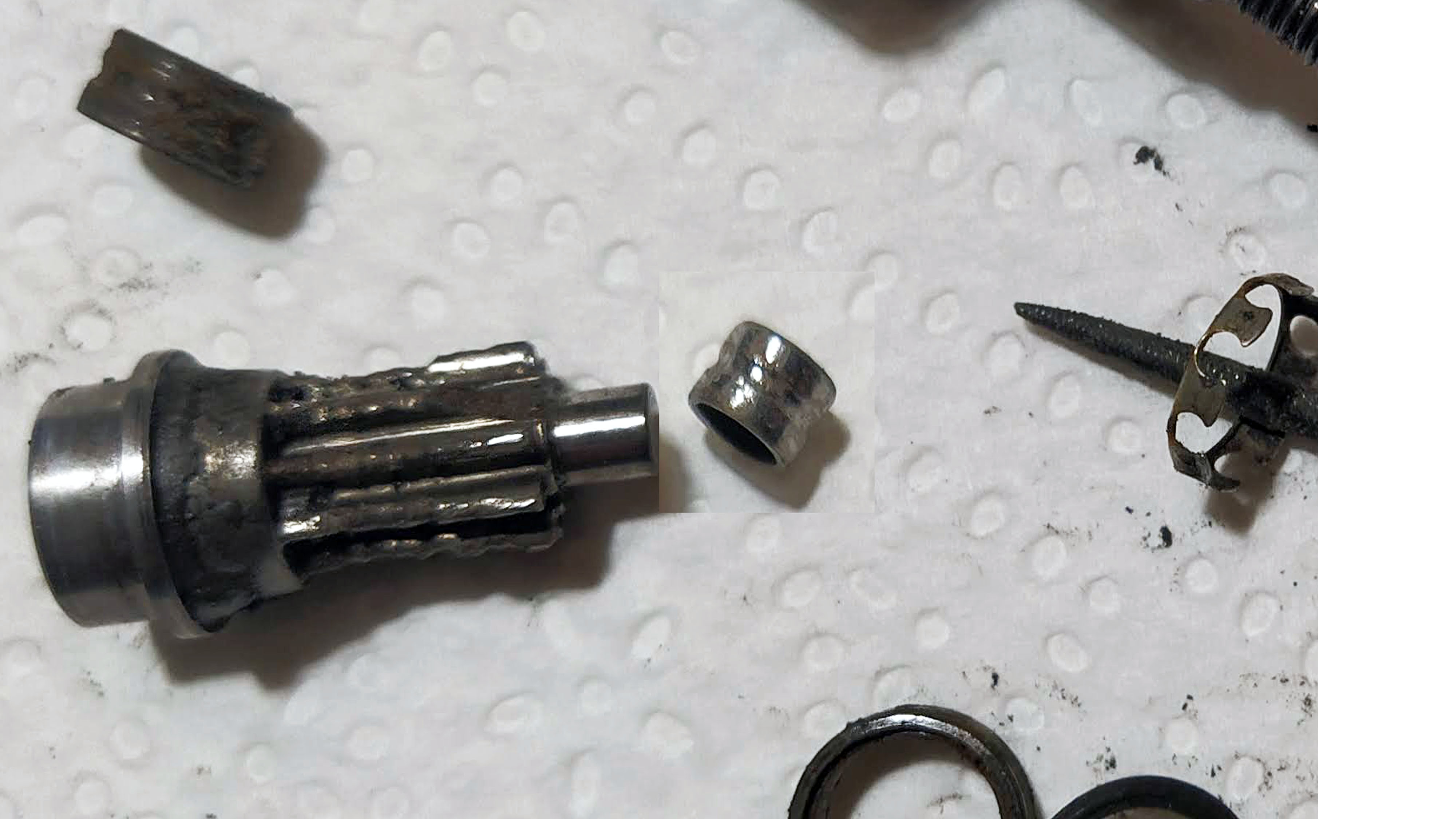 PIÑON ATAQUE PORTICO — Postimages