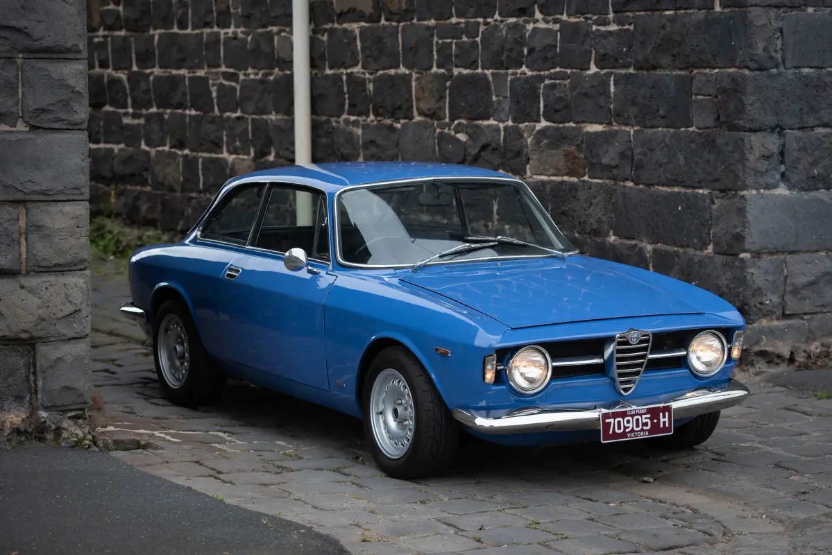 DSC 9880 — Postimages