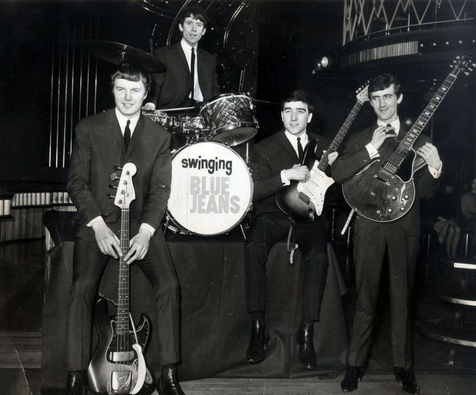 Litherland Town Hall 1960s - Bootle Times News