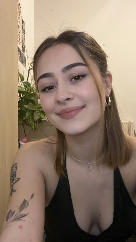 E64 B2768 1591 4344 9 DAE 0 C5 F4 DA5 EC31 — Postimages