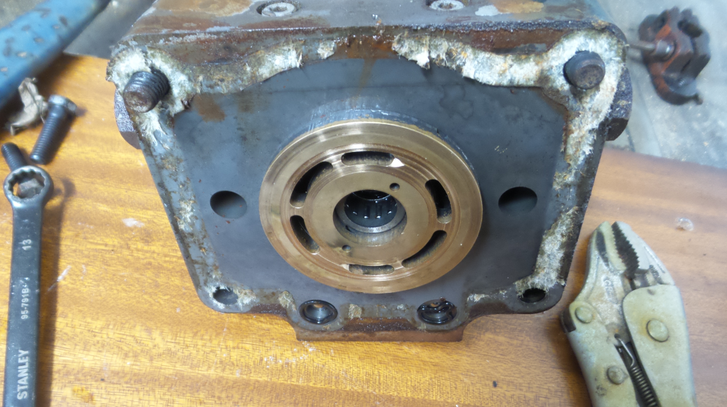 Sundstrand In-Line Hydro Purchase - Transmissions and transaxles ...