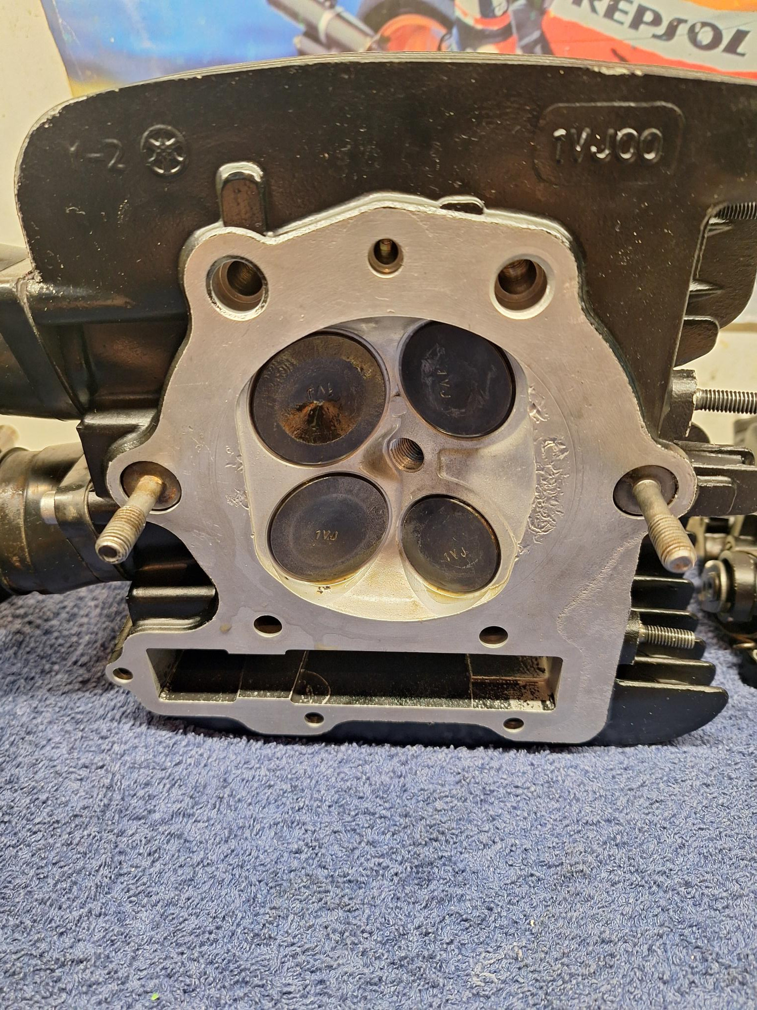 top end under view — Postimages