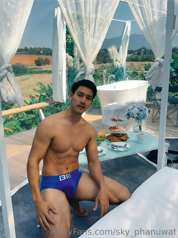 Sky (22) — Postimages