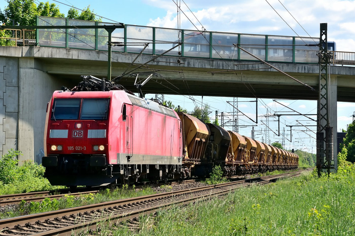 185 021 — Postimages