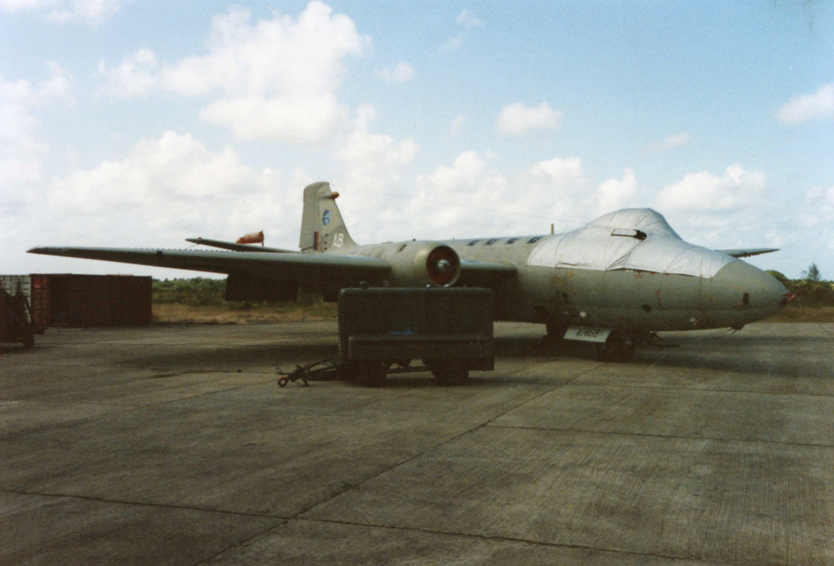 Canberra PR9 flaps & tanks - Aircraft Cold War - Britmodeller.com