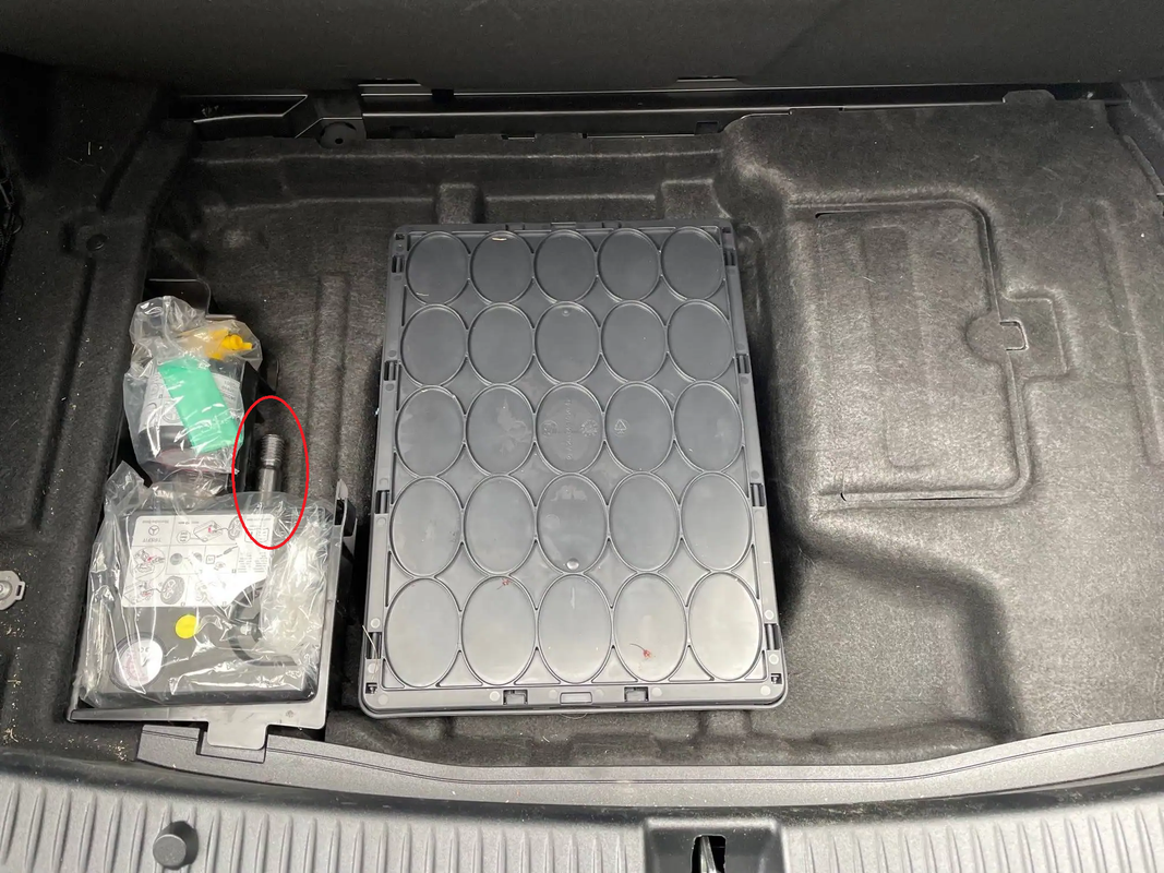 Coffre w205 kit anti crevaison 3 — Postimages