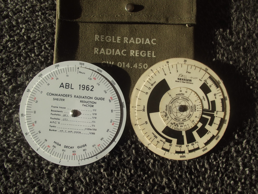 radiation decay calculator / Regle Radiac / Radiac Regel