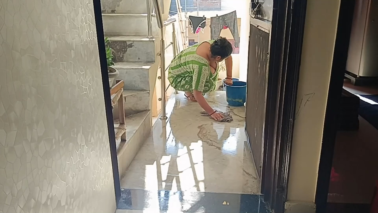 Busrty desi lady huge breasts and cleavage in green churidhar mp4 snapshot 02 26 396 — Postimages