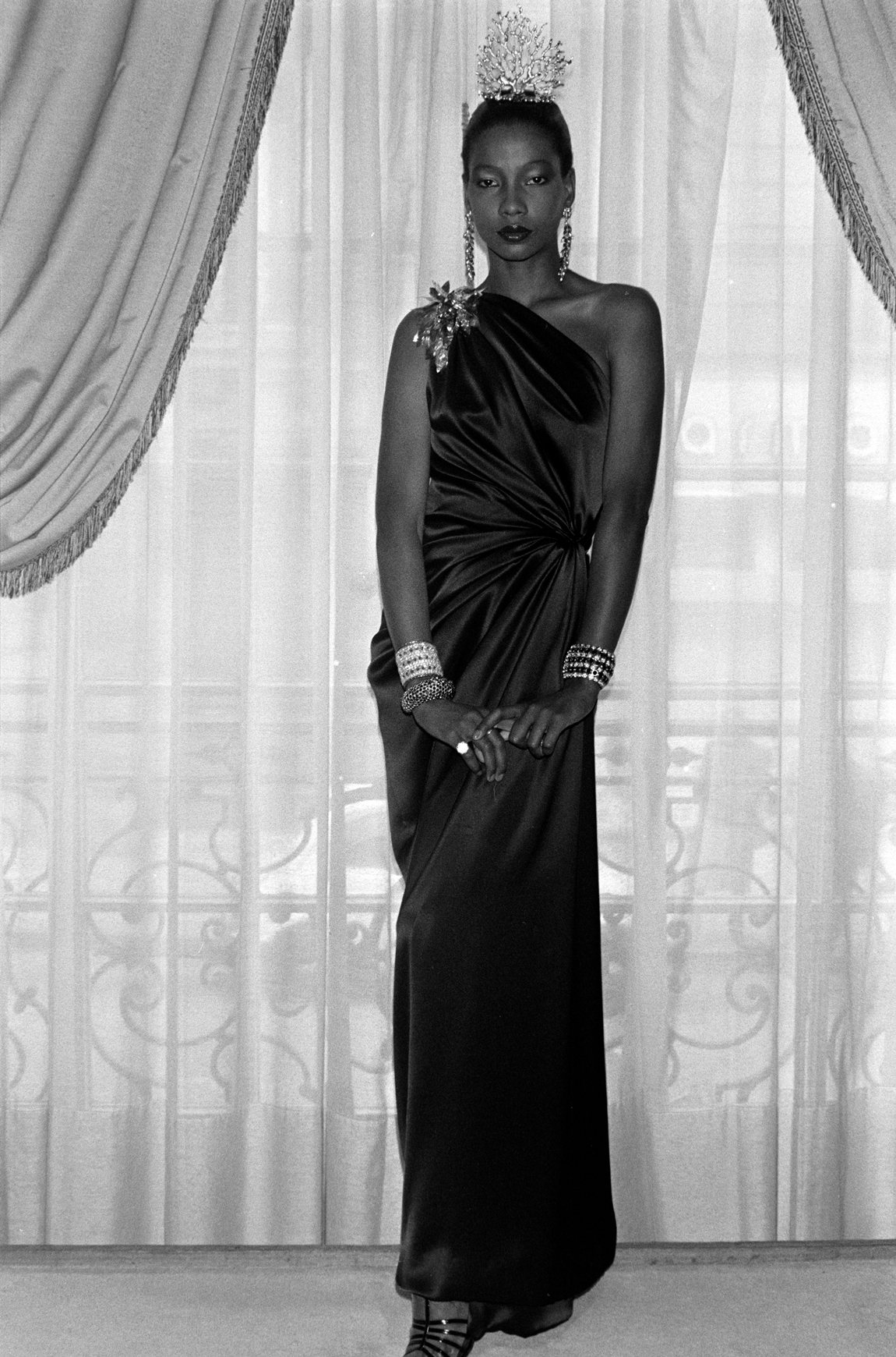 Topmodel MOUNIA Pic Appreciation Thread | Lipstick Alley